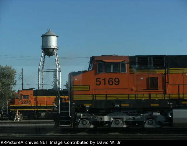BNSF 2235/BNSF 5169